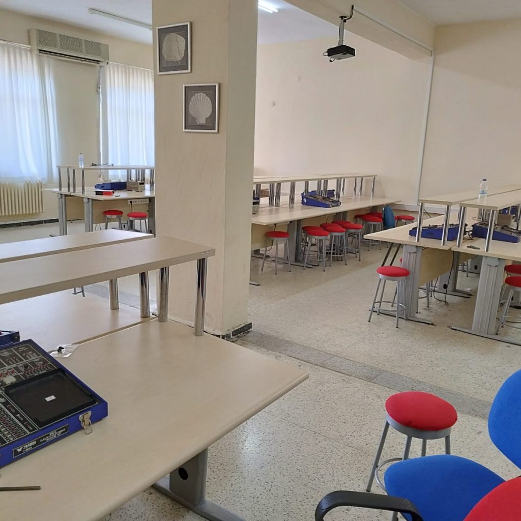 Digital Electronics Laboratory | DEU – Dept of Computer Engineering